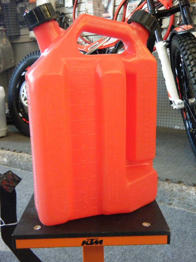 Accu-mix Premix Gas Cans | Woody's Cycles